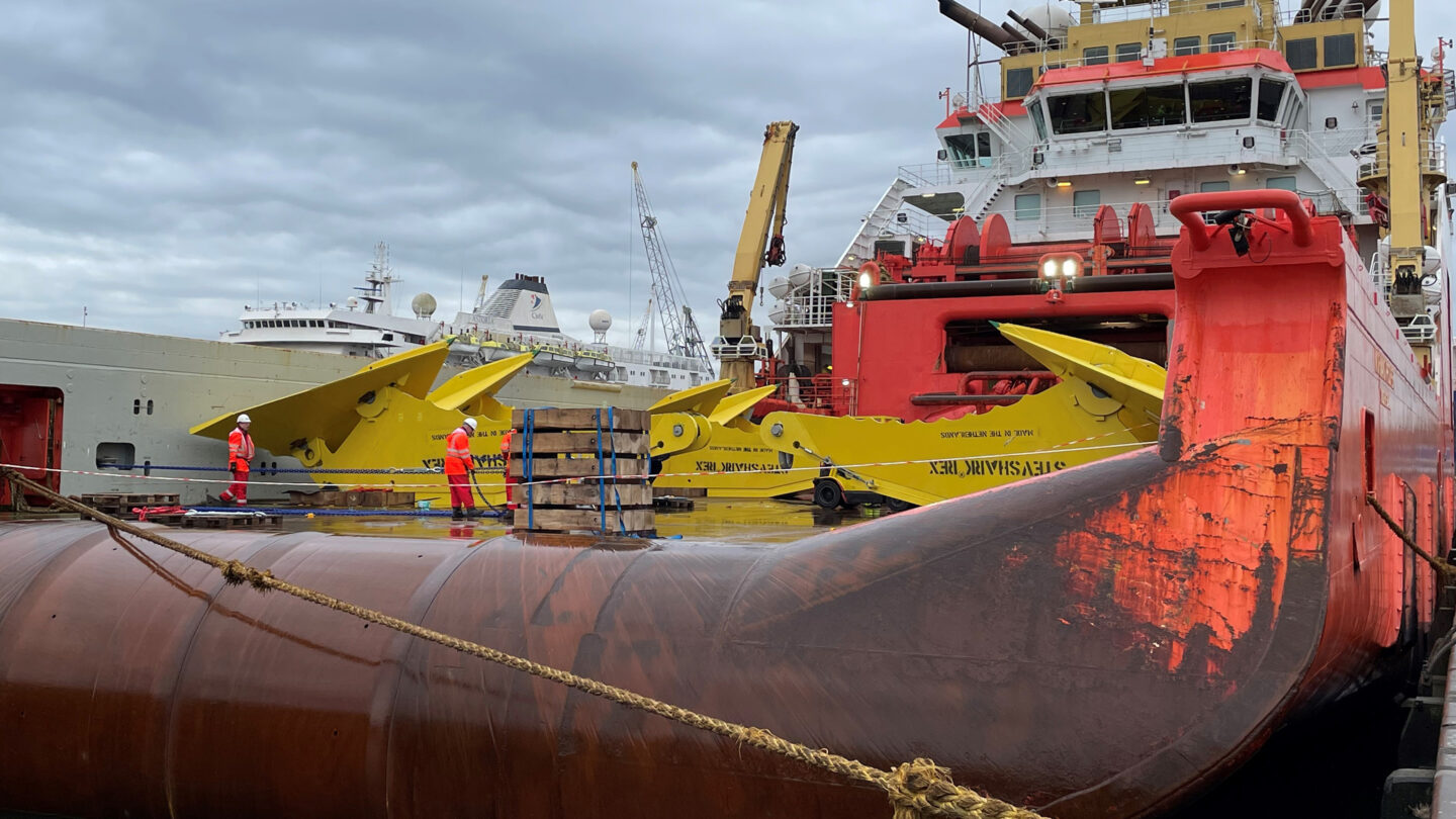 Permanent mooring of FLNG and FSU vessels in ultra-shallow water ...